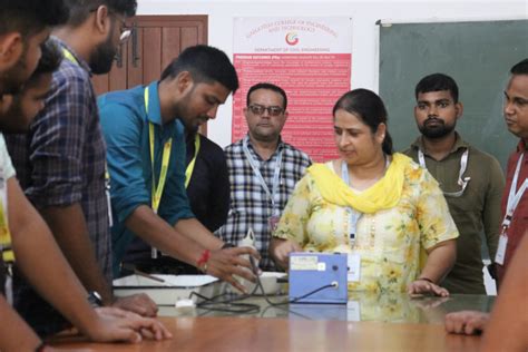 Geotechnical Engineering Lab