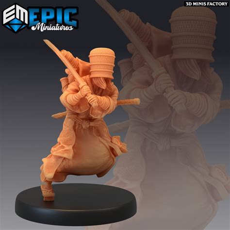 Basket Monk Attacking Pour La Faction Yokai Mayhem De Epic Miniatures