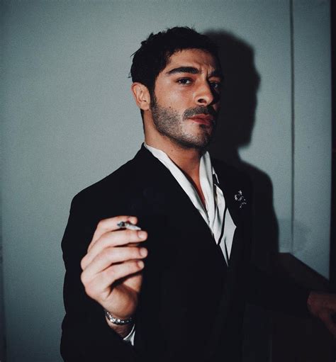 Arab2turk On Twitter بوراك دنيز تبرع بمبلغ 150 الف ليرة ، جليل