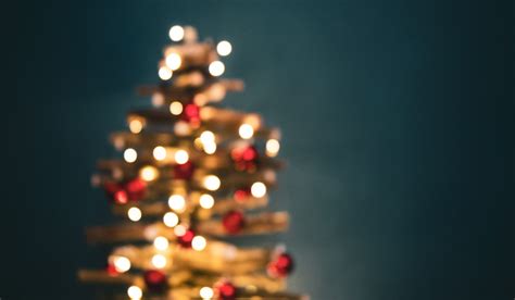 A Lejohet Dekorimi I Bredhit Nëse Nuk I Feston Festat E Fundvitit