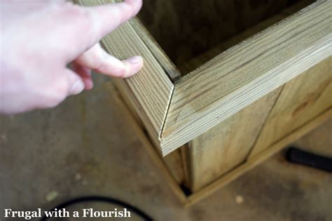 Frugal With A Flourish How To Build A Lattice Planter Box
