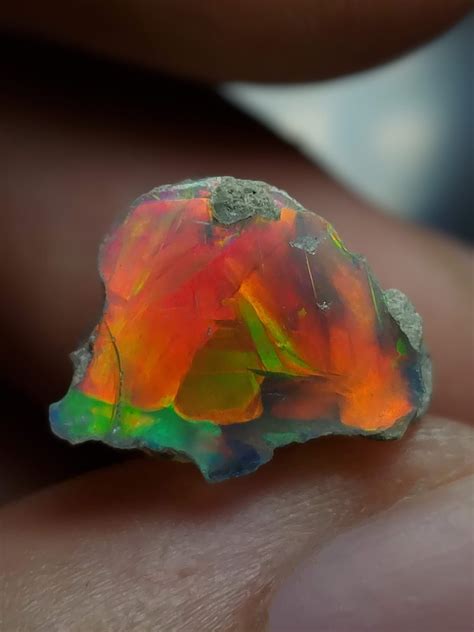 An Atom Of Earth Opal Lovers