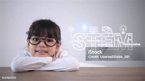 Stem 교육 개념 Stem 과학 기술 공학 수학 과학 기술 기술 교육 개념입니다 아이에 대한 스톡 사진 및 기타 이미지