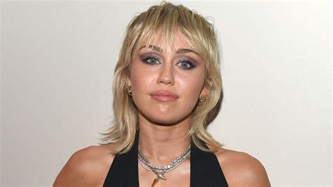 Miley Cyrus Proudly Posts Her Nsfw Wardrobe Malfunction On Instagram