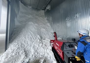 2022年度雪室雪入れ 高橋建設株式会社