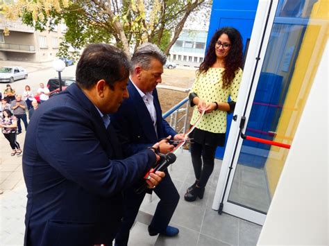 Откриха новия социален център в Лом снимки