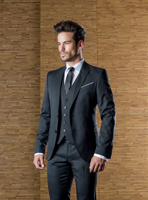 Traje De Boda Con Chaleco Para Padrino De La Firma Etiem Disponible En Sastreriacampfasoes