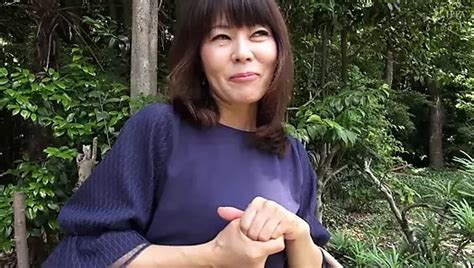 H G Der Erste Av Auftritt Einer Reifen Frau In Agonie Mit Dem Ersten Iki Squirting Im Leben