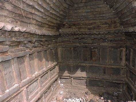古墓墓室结构图 古 古代室 大山谷图库