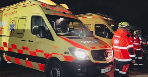 Dos Muertos Tras Un Accidente Entre Dos Coches Y Un Camión De Basura En