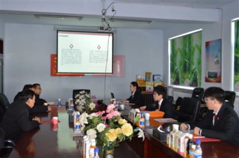 围场满族蒙古族自治县人民政府 工作动态 【厚植沃土万木兴 营商环境进行时】四合永法庭入企走访 助力优化营商环境
