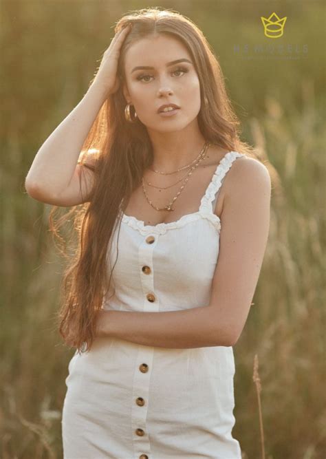 Pauline Z H5 Models München Berlin Hamburg