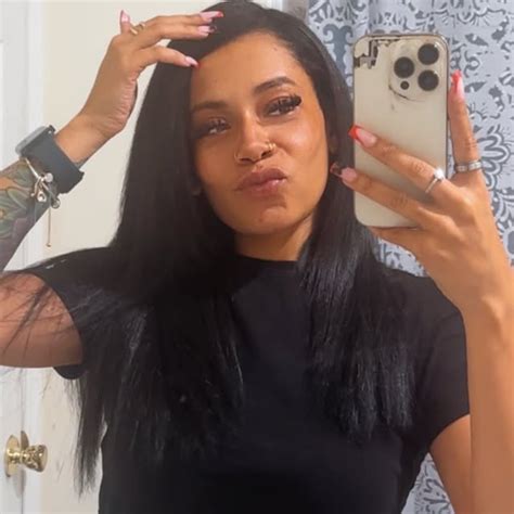 Bri Ysl Threads Say More