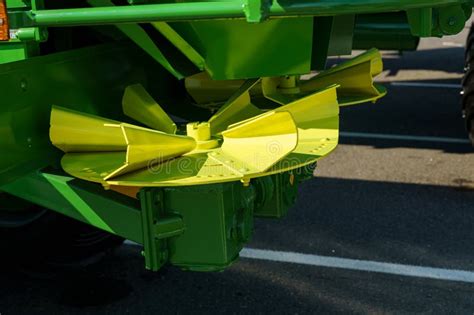 Agricultural Machinery With Innovative Design Features For Modern