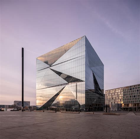 Cube Buildings