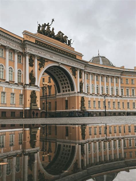 россия 건물 건축 건축 세부 사항 고전 건축 골든 아워 관광 광장 궁전 궁전 광장 궁전 정면 기념물 도시 풍경 도시의 도시의 불빛 랜드마크