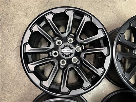 2025 Ford F150 Raptor Oem Wheels Rims 17x85 6x135 34 Gloss Black