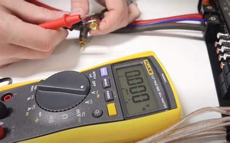 How To Measure Amps With A Multimeter Electronicshacks