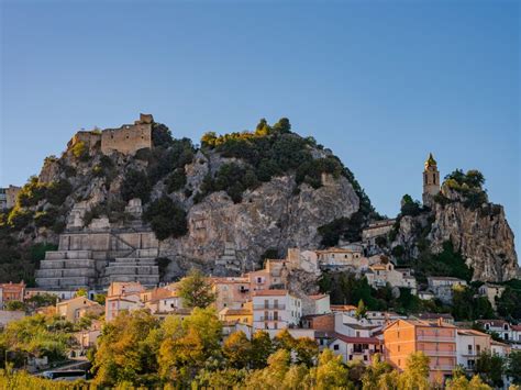 Molise Discover The Hidden Village Of Bagnoli Del Trigno The Wom Travel