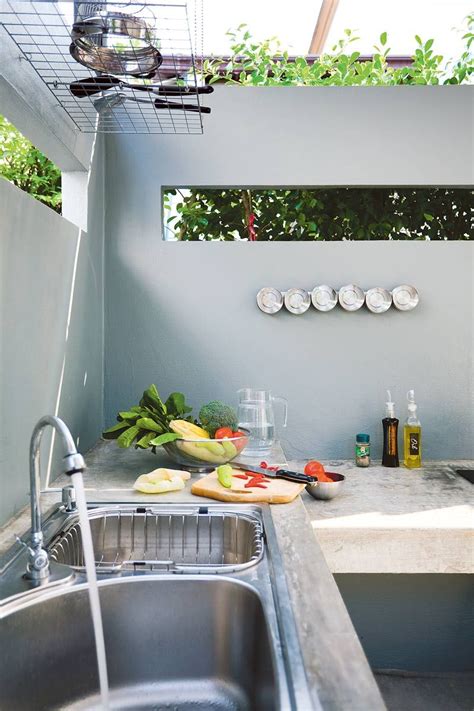 แชร์ไอเดียแต่งครัวหลังบ้านฉบับทาวน์เฮ้าส์พื้นที่จำกัด ให้สวยถูกใจ ใช้งานได้ครบทุกพื้นที่