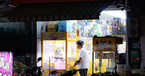 Exploring The Role Of Iot In Commercial Electrical Systems