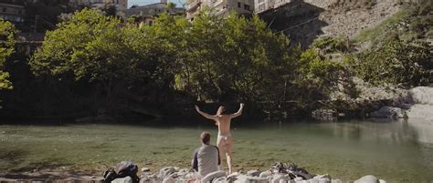 Nude Video Celebs April Pearson Sexy Tracks 2018