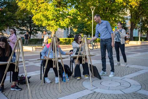 Ямбол отбеляза празника на КИЦ „Безистен“ с пленер концерт на ямболски таланти и с песните на