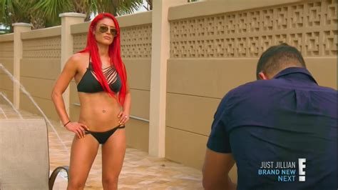 Eva Marie Nue Dans Total Divas