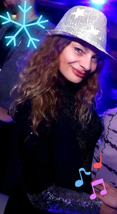 Кино Влайкова официална страница Честит пролетен рожден ден днес на ПР на кино театър