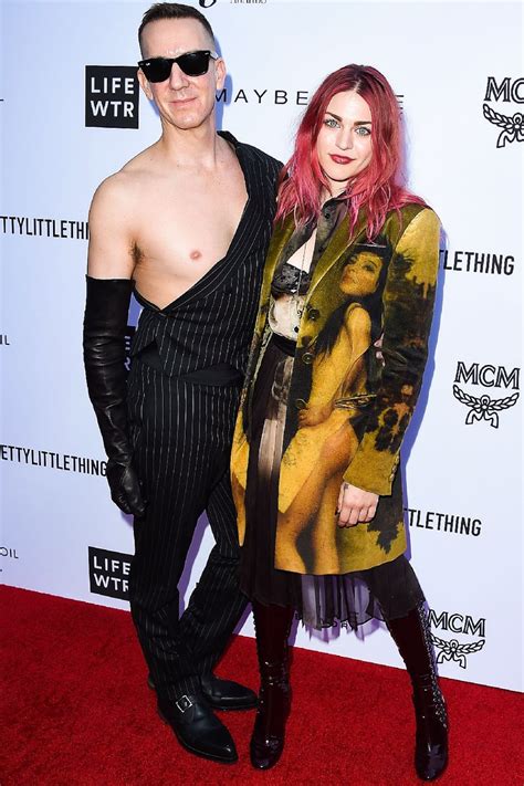Daily Front Row Awards Jeremy Scott Frees The Nipple Nicole Richie Reunites With Juicy Couture