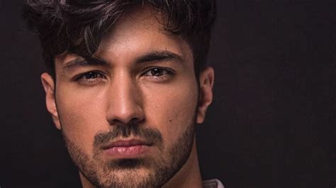 Ергенът Евгени Майка ми е идеалната жена Новини бг