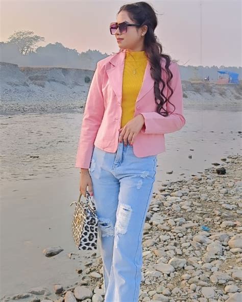 ᴘʀɪʏᴀ ʟᴀʜᴀ 🖤🦋 Mua Priya Laha • Instagram Photos And Videos