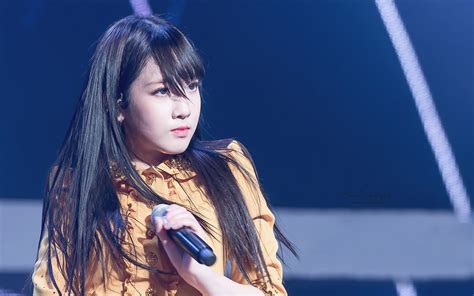 러블리즈 섹시무민 유지애
