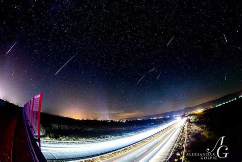 10 отличных фотографий метеорного потока Персеид 2016