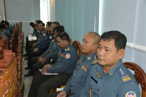 ឧត្តមសេនីយ៍ត្រី សំ តុលា ដឹកនាំប្រជុំត្រួតពិនិត្យការងារការពារសន្តិសុខ សណ្តាប់ធ្នាប់