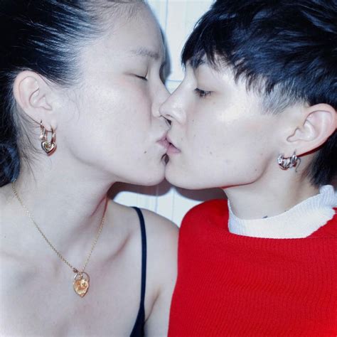同性婚を認めないのは「違憲状態」。得られるべき婚姻の平等と、東京地裁の判決から見える光と影 Vogue Japan