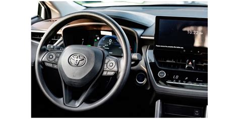 Toyota Corolla Cross Premium Hybrid Suv