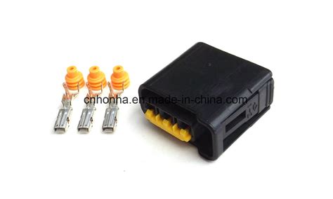 Fw C D3f 3 Pin Female Auto Plug Ignition Coil Connector China Auto Connector And Wire Connector