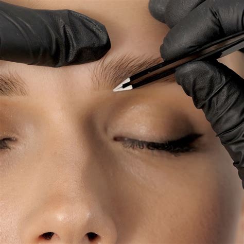 Wenkbrauwen Rebecca Beauty And Skincare Schoonheidssalon Weurt