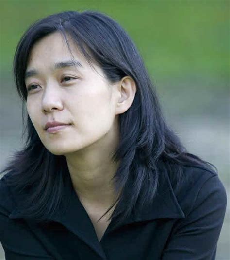 속보 노벨문학상에 소설가 한강한국 작가 최초 수상 매일경제