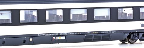 Bpm Ec Modernized White Black Window Band Red Fields Led Display