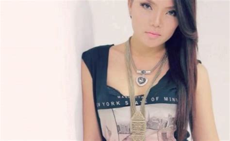 Хөтлөгч Солонгоогын шинэ уран бүтээл