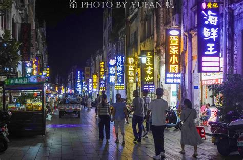 北海老街，一条200年历史的骑楼式老街，晚上十一点还热闹非凡三娘湾