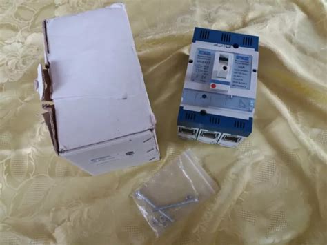 Proteus 32a Mccb Mc032t Complete With Bolts And Box £84 75 Picclick Uk
