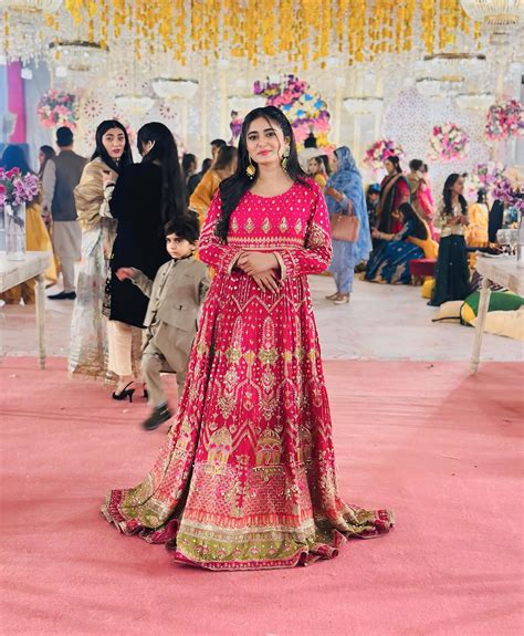 Mehwish Naz Mehwishnaz19 • Instagram Photos And Videos