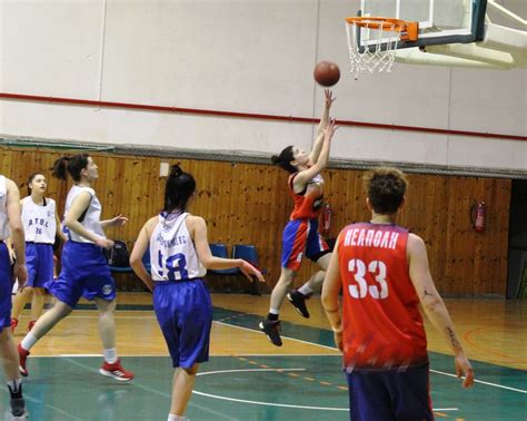 ΜΠΑΣΚΕΤ ΓΥΝΑΙΚΕΙΟ ΒΡΗΚΑΝ ΤΗΝ ΑΧΙΛΛΕΙΟ ΠΤΕΡΝΑ ΤΗΣ ΤΡΙΑΝΔΡΙΑΣ