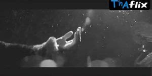 Vanessa Paradis Breasts Scene In Girl On The Bridge Porn Videos