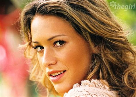 Larissa Saloio Hot Pics