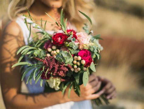 Fall Wedding Flowers Use 5 November Flower Choices In Your Decor