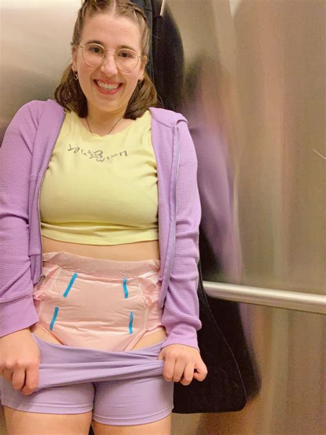 Airport Diaper Photos So Excited For Capcon 😍😊😍 Rdiaperpics